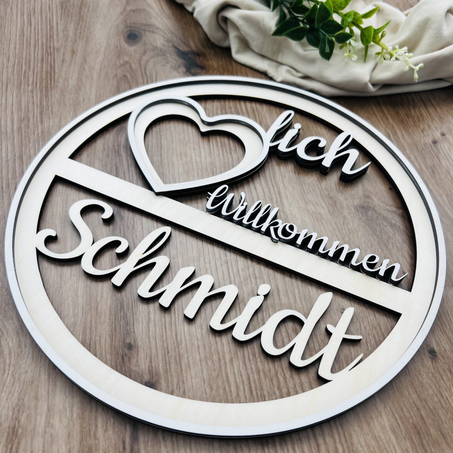 Türschild aus Holz - Personalisiert & mit Namen - Tuerschild-aus-Holz.de